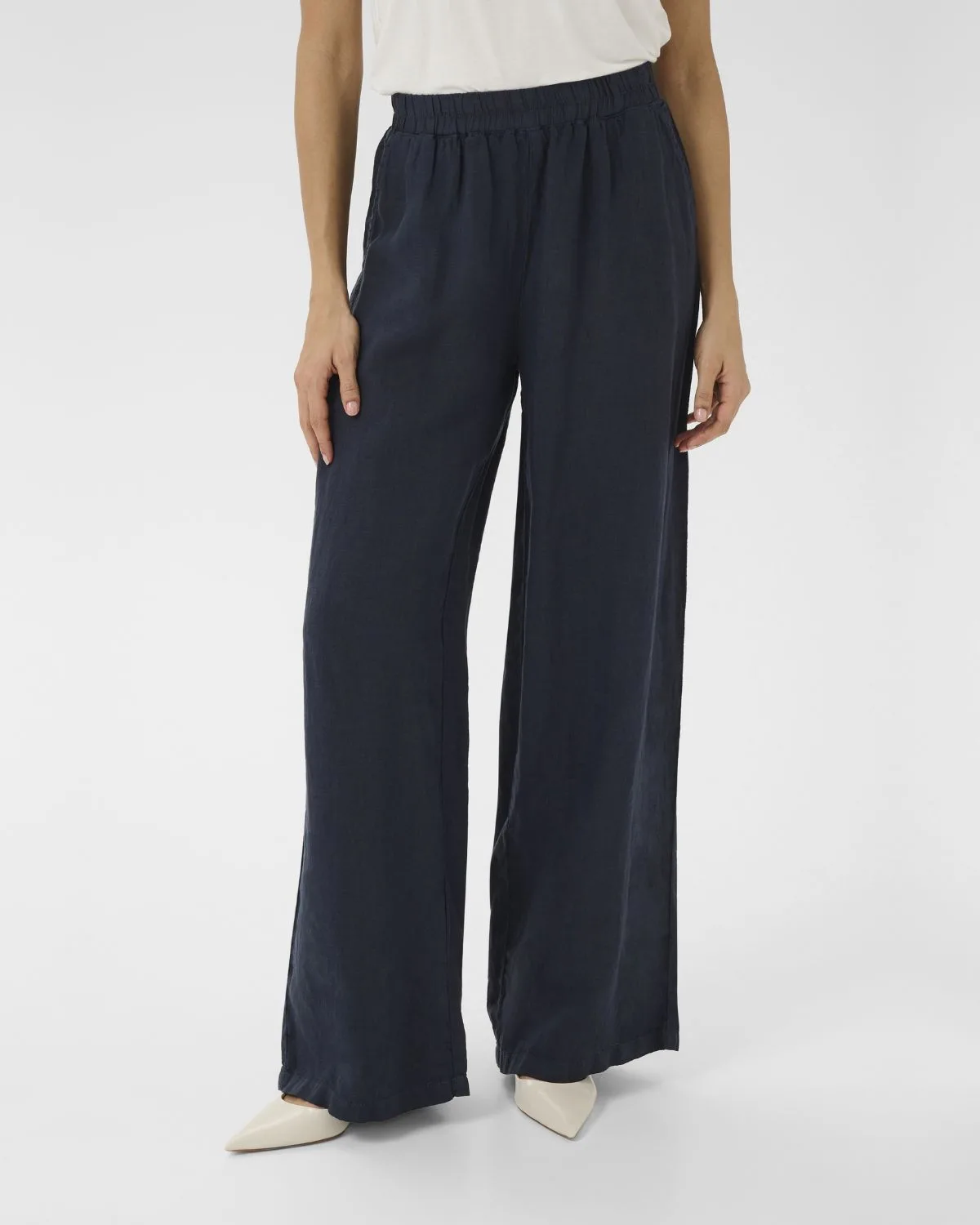 Nyssa Molly Pants | Melrose & Co.